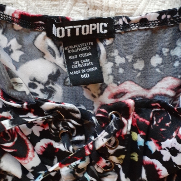 Hot Topic | Dresses | Sz M Hot Topic Floral Dress With Skulls | Poshmark